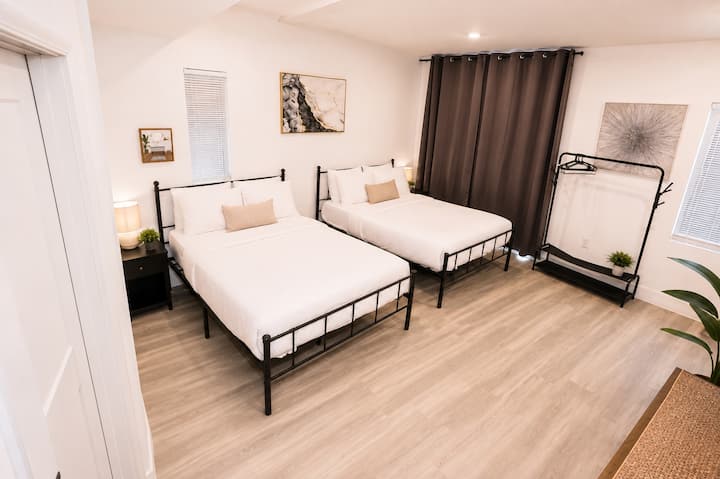 Spacious 3br Capitol Hill Penthouse, Private Roof - Washington