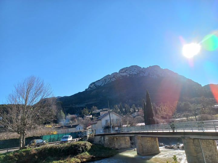 Appartement Entière Dans Maison éCologique, Centre - Buis-les-Baronnies