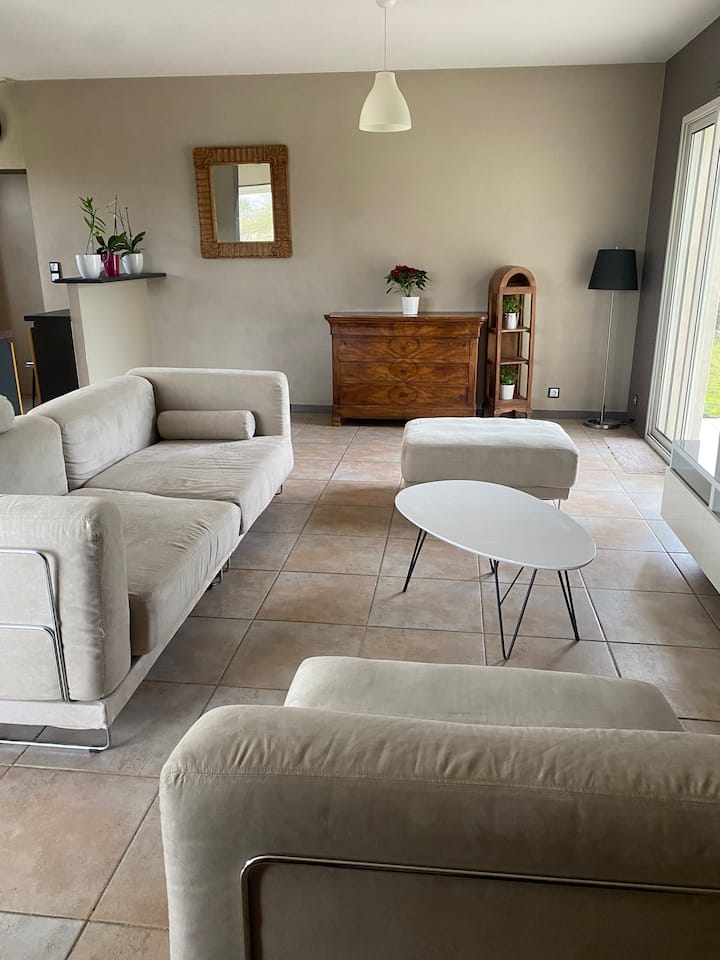 Spacieux Agréable 
Lumineux 
2 Chambres Adultes - Meung-sur-Loire