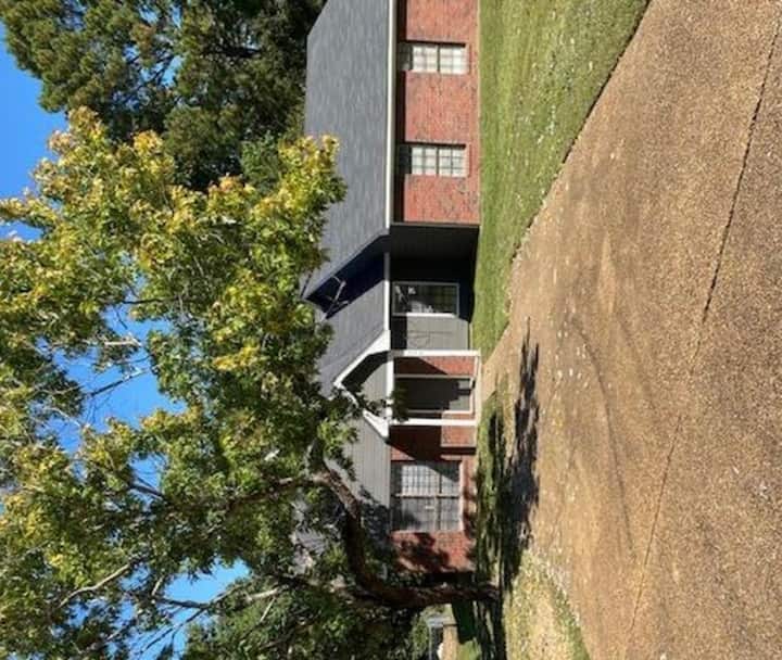 Cozy Home Away From Home - Jackson, MS