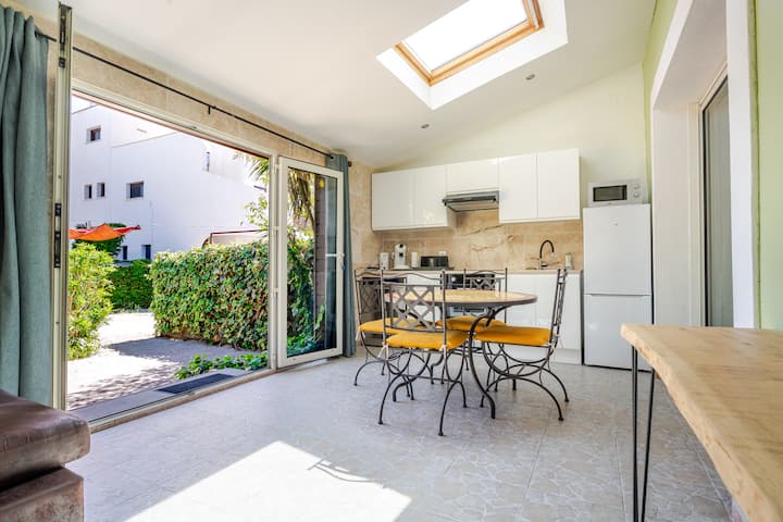 Gîte 50m2, 3 à 4 Pers, Parking Privé, Calme, Sauna - Saint-Jean-de-Védas