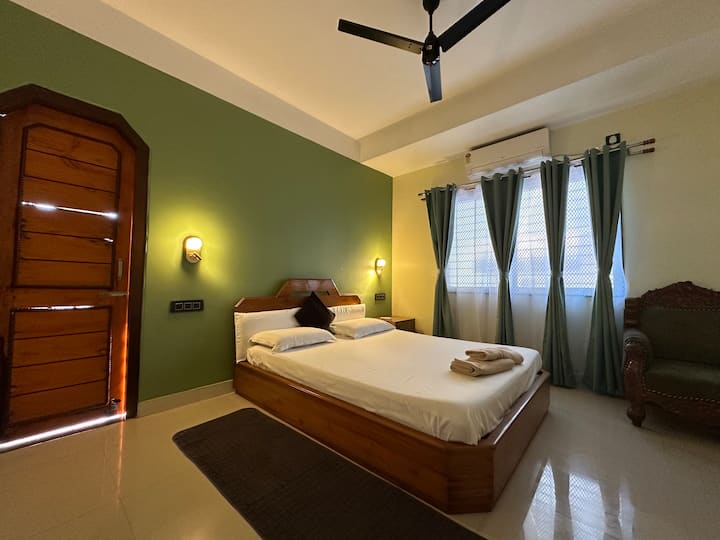 Zen Luxe Abode - 1ac/1bhk 7 Mins From Njp - Siliguri