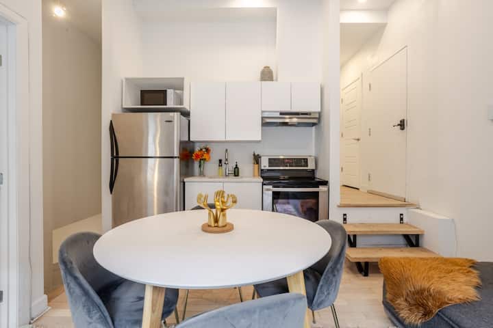 Contemporary 2br Near Nightlife And Downtown - Montreal