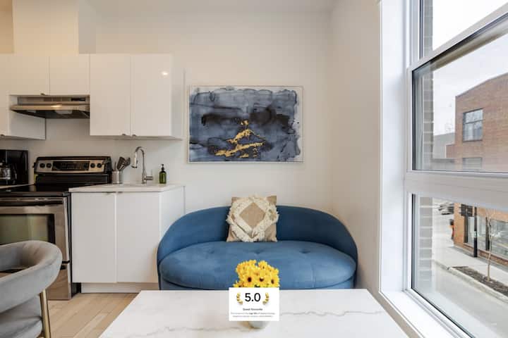 Charming 1br Retreat Steps From The Gay Village - Montreal