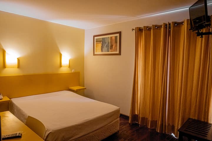 Residencial Chafariz -Quarto Duplo - Funchal