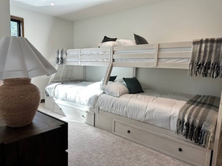 Heartwood Heaven: Fireplace, Bbq - Truckee, CA