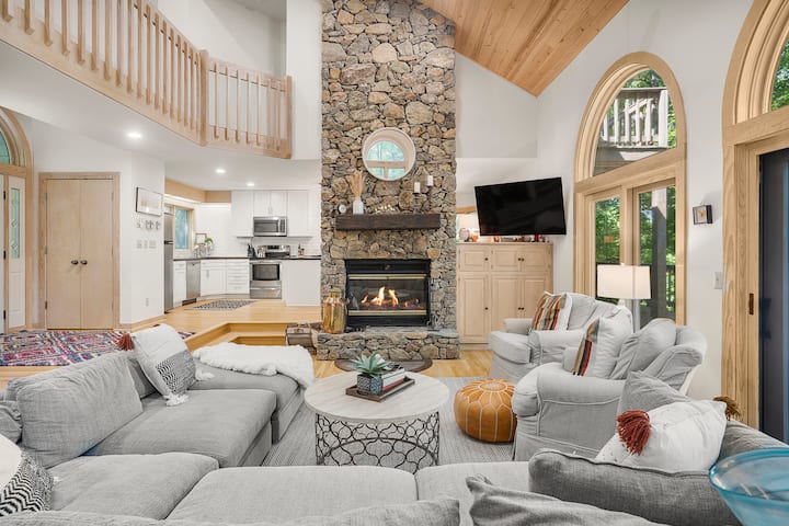 Summer Retreat: Swim, Hike, Bike, Golf, And More! - Virginia