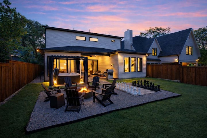 6bd/5ba Of Modern Elegance | Cinema, Games, Hottub - Dallas, TX