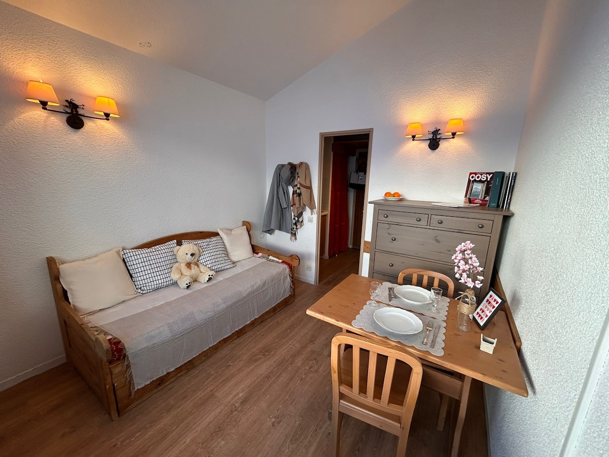 Panorama 180 - Mountain View, Foot of the Slopes - Flats for Rent in ...