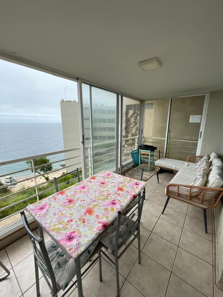 Depto. Con Acceso Directo A Playa Cochoa. - Concón