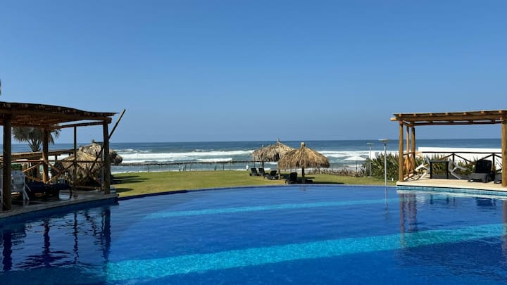 Depa Con Club De Playa Para 8 - Acapulco