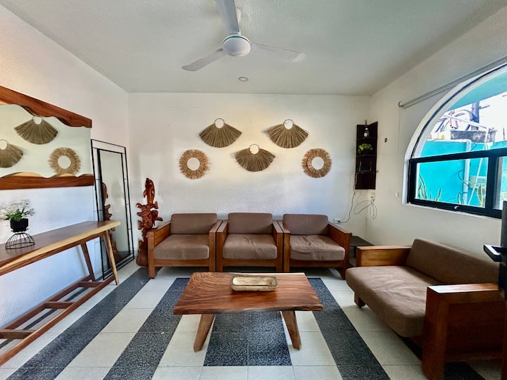 Casa Lizeta, Amplia, Limpia, Con El Encanto Isleño - Isla Mujeres