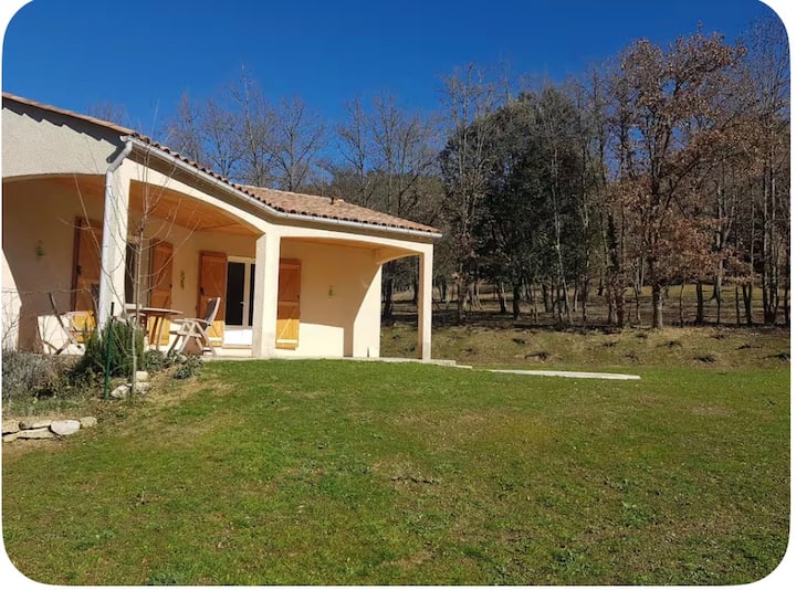 Vue Sur La Montagne - Quillan