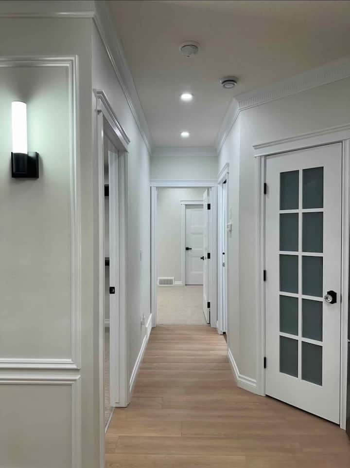 Luxury Suite In Nw Calgary Stoney Trail - Canadá