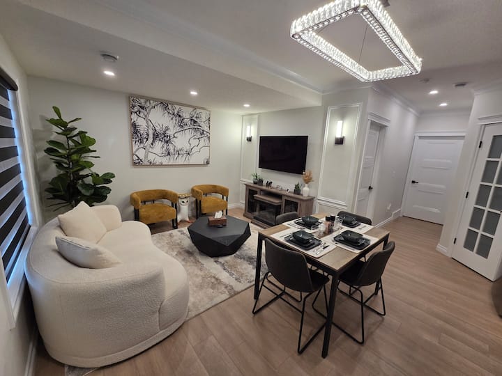 New Luxury Suite Nw 10 Min From Airport On Highway - Canadá