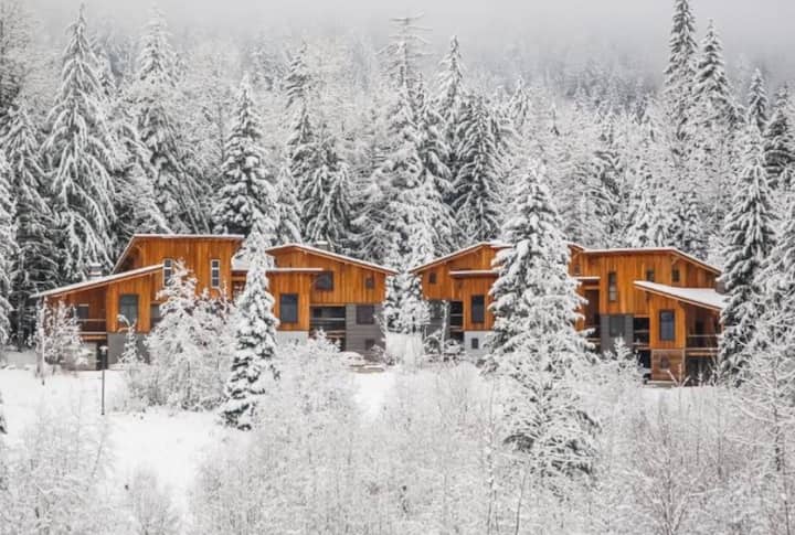 Steps To Red Mountain Lifts | Alpine Chalet - Rossland