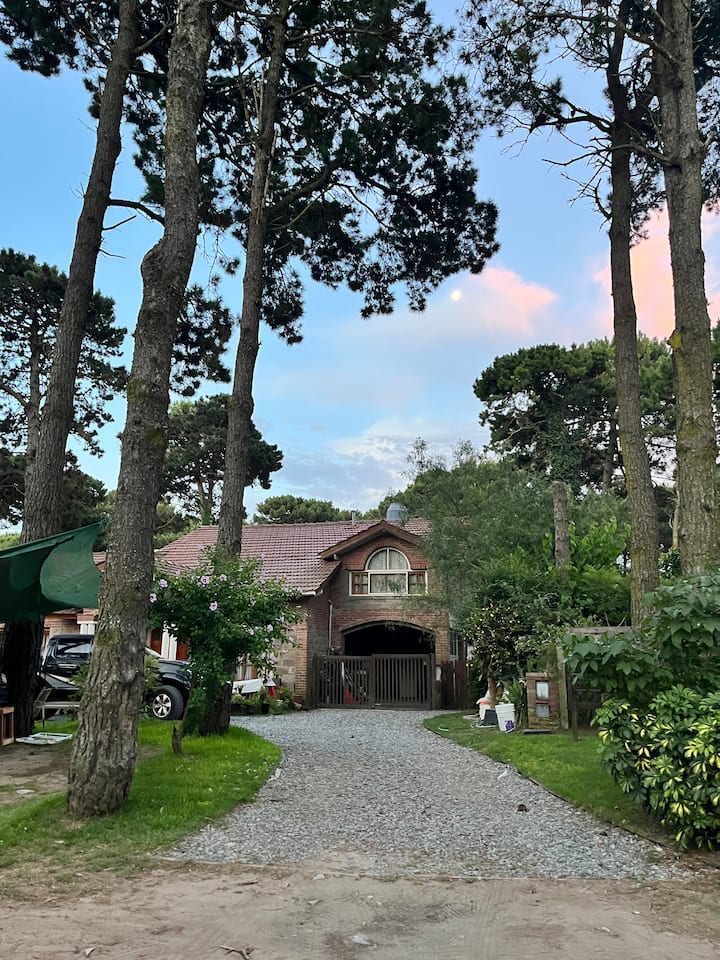 Casa Cómoda Y Económica - Pinamar