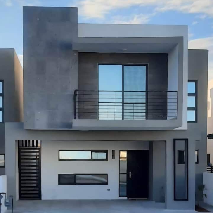 Casa Familiar Coto Privado 8 Min Puente Zaragoza - Ciudad Juárez