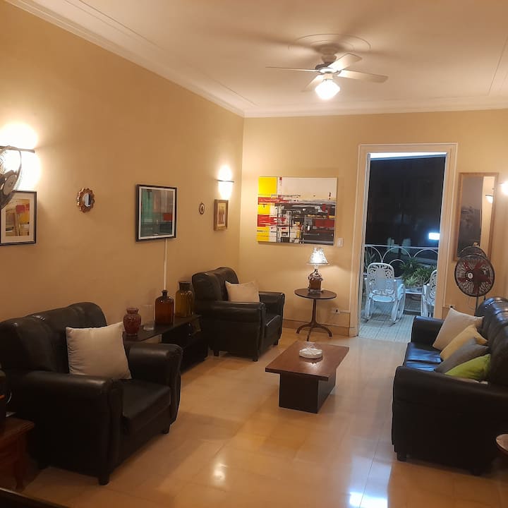 Renta Serg. 
(Vedado, La Habana) - La Havane