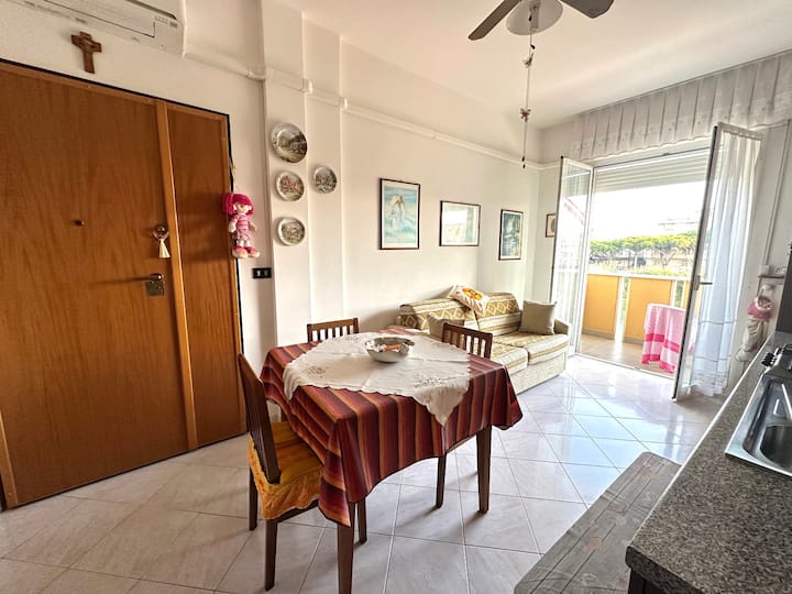 Marea, Accogliente Bilocale Tra Centro E Mare - Albenga