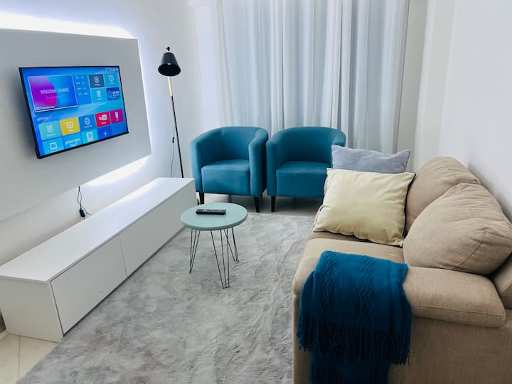 Apartamento No Centro De Luanda. - Luanda