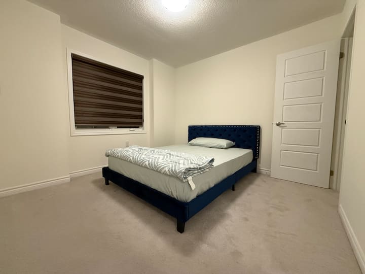 Cozy Private Space At Upper Floor. - Milton