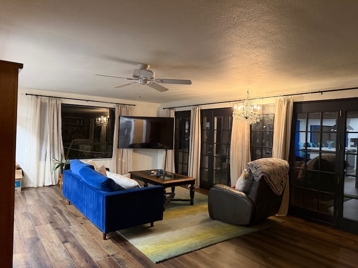 The Lewis Lee Farm House - Lake Tapps, WA