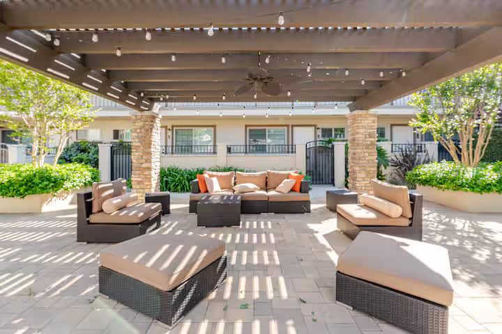 Family & Comfort Near Clu/ Fsac/ Proactive Sports - 紹曾德奧克斯