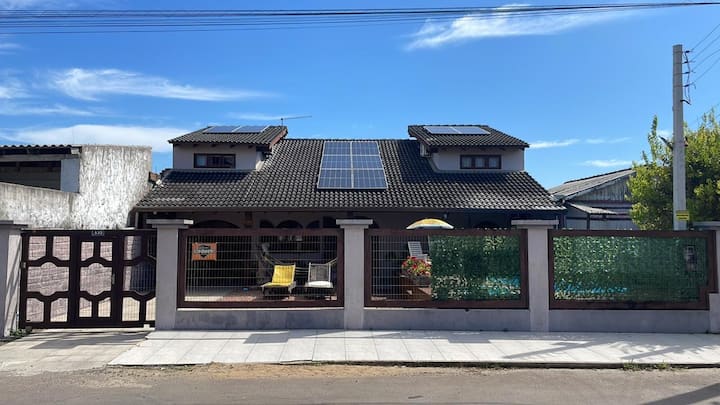 Casa Ampla, Com Piscina, Em Tramandaí. - Tramandaí