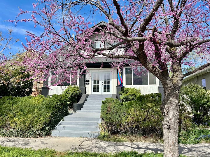 Private Apt | Historic 1911 Home | Walk Downtown - Salt Lake City, UT