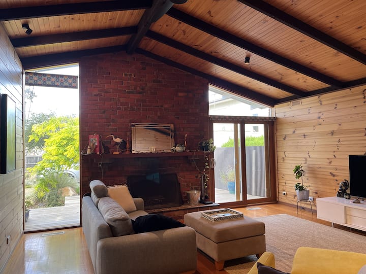 Beach Comfort-
Pet Friendly - Mount Martha