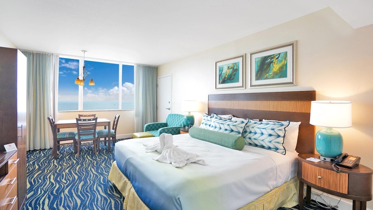 Intercoastal View Hotel Unit 2, High Floor, HBT - Apartments for Rent ...