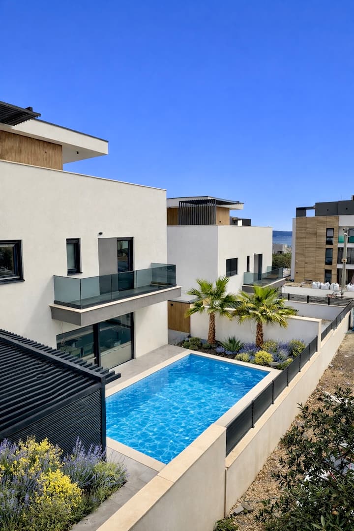 Respiro Residence - Combined Two Villa Rent - スプリト