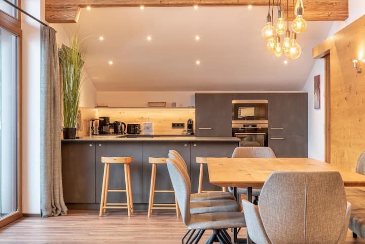 Cozy Chalet Near Ski Slopes, Sauna - Unit 1 - Maishofen