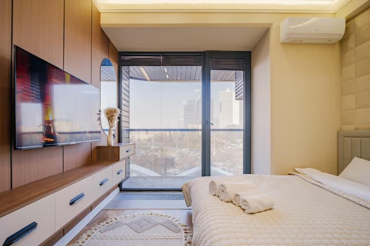 Views. Уютная квартира в Nrg U-tower вид на город - Uzbekistan