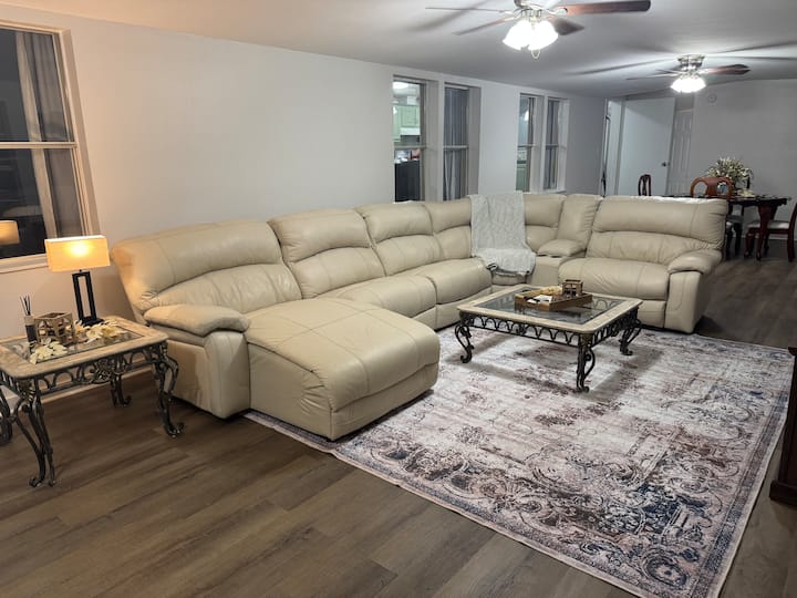 33 On Doris Lane - Start, LA