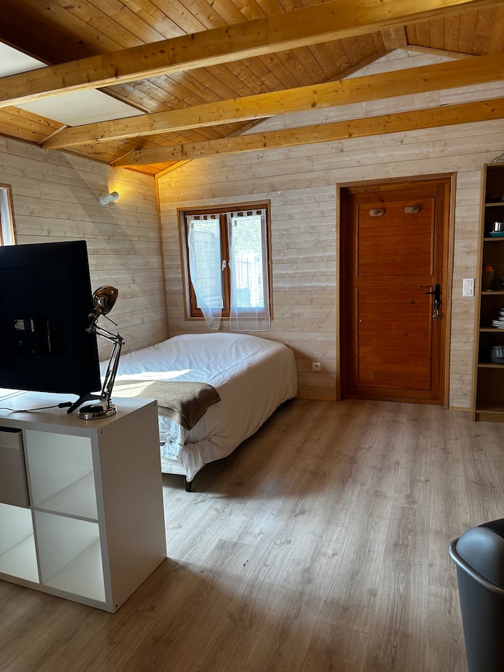 Chalet En Bois Cosy Indépendant Avec Wifi - Rambouillet