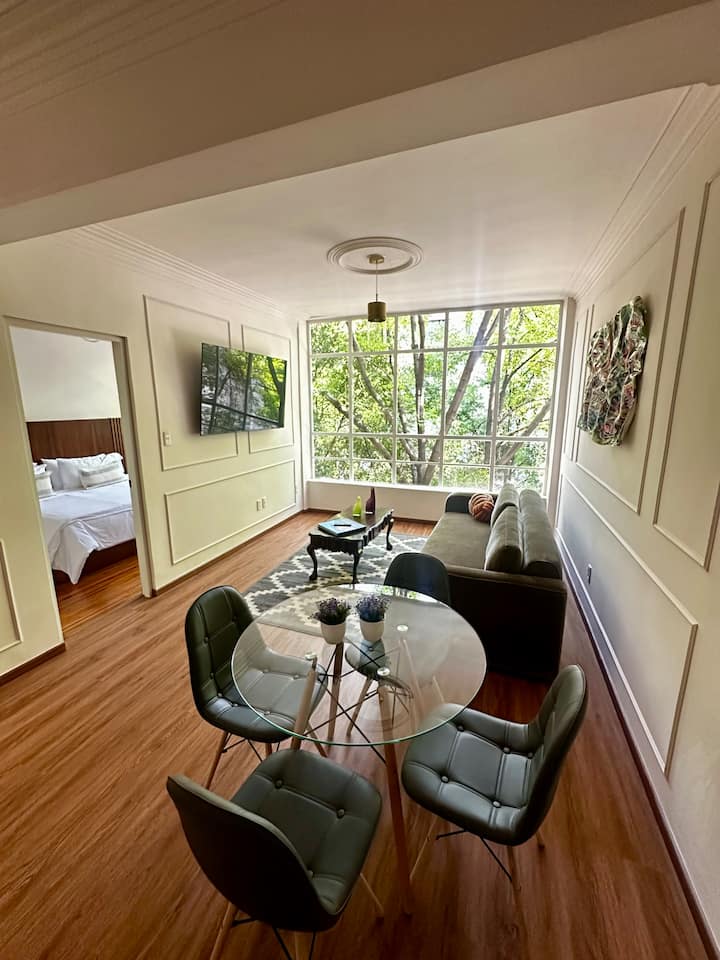Bright Polanco Apt · Tree Views · Prime Area - Mexico