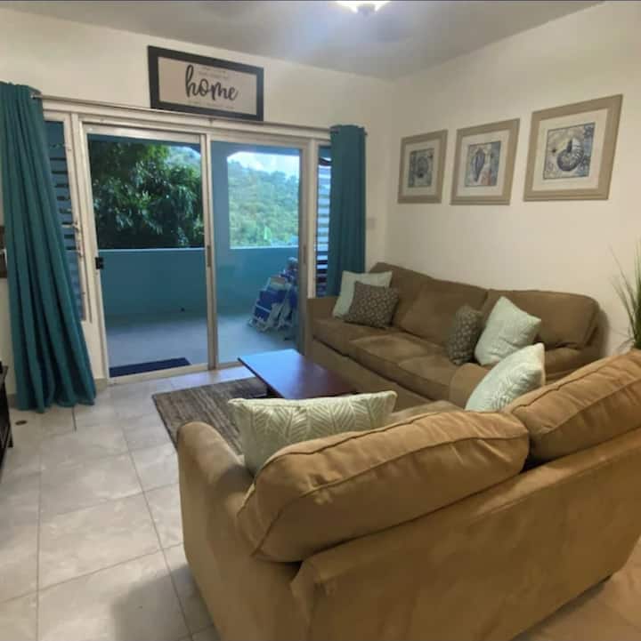 Cozy 2br St. John Retreat - Cruz Bay