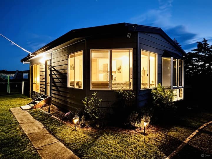 Farm Guesthouse, Paddock, Parking Float Or Caravan - City of Wyndham