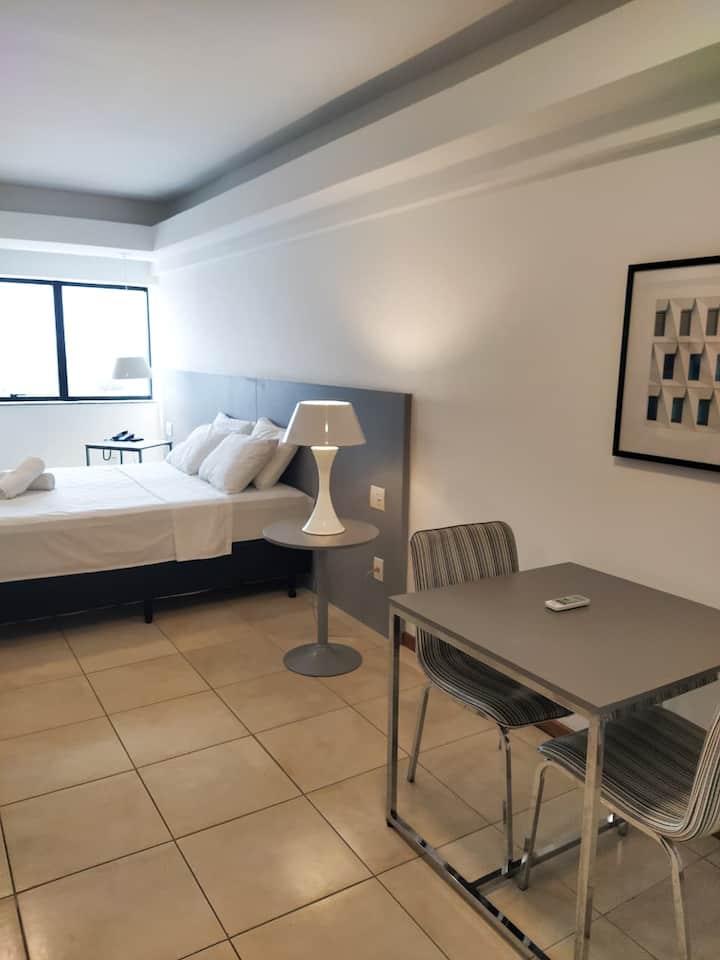 Flat Com Conforto E Localização Privilegiada - Feira de Santana