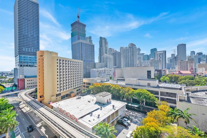 501 First Residences Miami Studio – Prime Location - Miami, FL