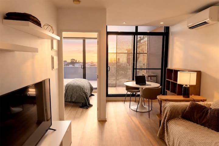 Richmond Retreat With Free Parking, Pool & Sauna - Melbourne