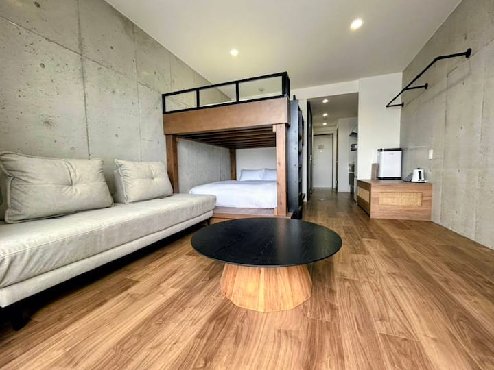 「レンタカー付」ファミリースタジオアパートメント（ダブル2段ベッドソファベッド1台／キッチン／5名） - 미야코 섬