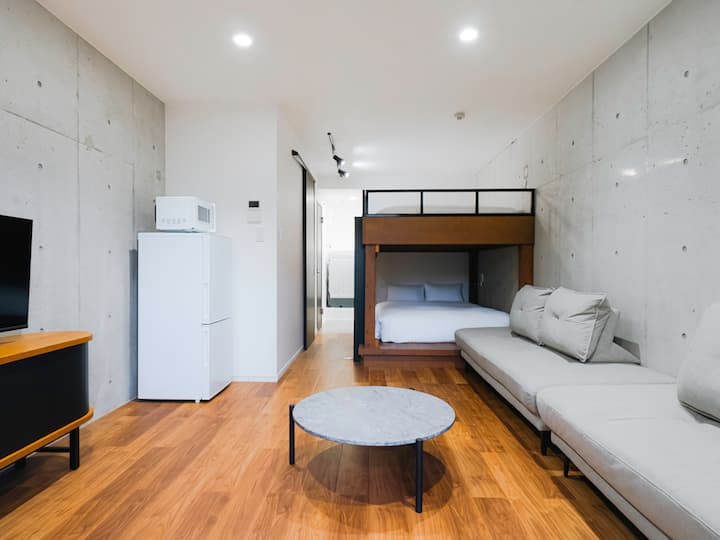 ラージスタジオアパートメント(ダブル2段ベッド+ソファベッド2台/最大6名) - 宮古島