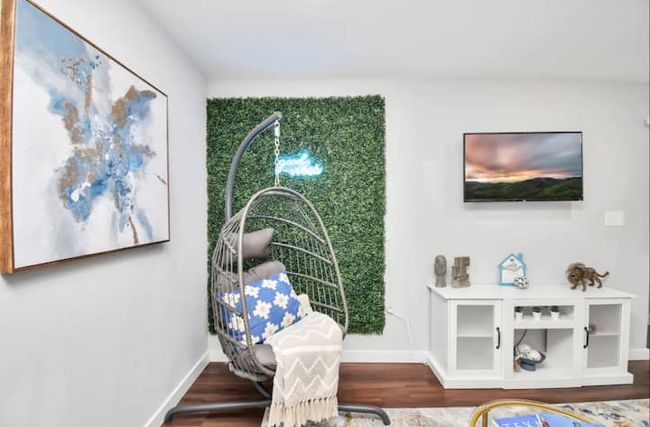 Modern Htx Duplex - Sleeps 15 - Near Downtown - Houston, TX