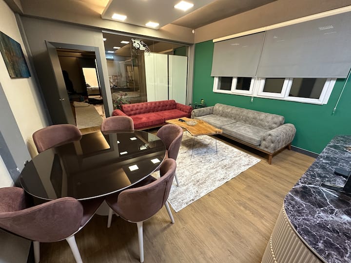 4.levent Metroya 3 Dk. Müstakil Giriş Home Office - Sarıyer