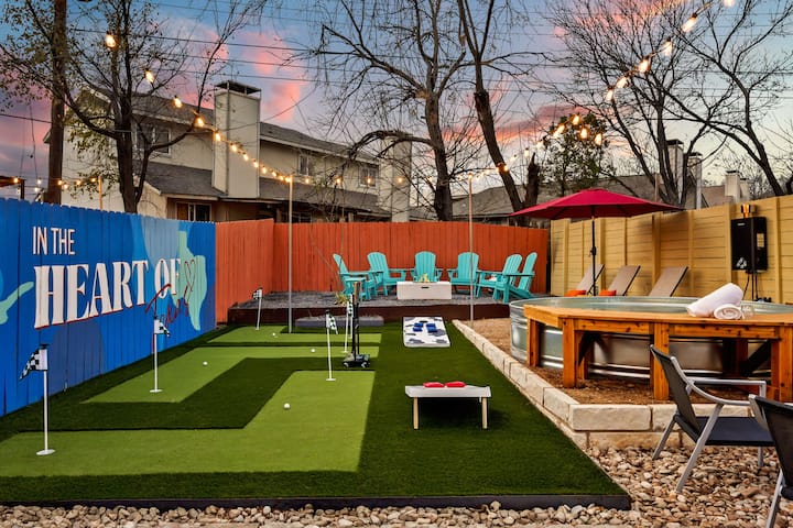 Cowboypool+minigolf+games+petsok | Near Dt - Austin, TX