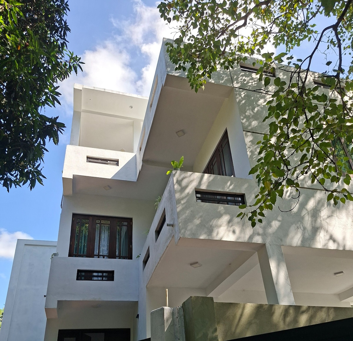 Supun's Place – Suite en el piso superior "Bo Shadow" - Suites con ...