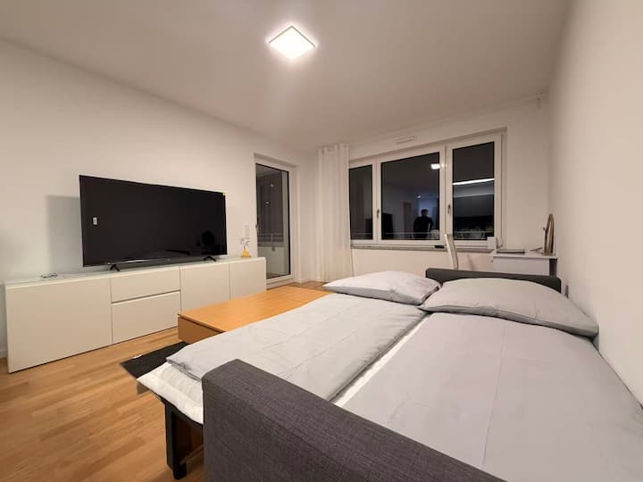 Frankfurt Messe 5-minute Deluxe Suite - Frankfurt